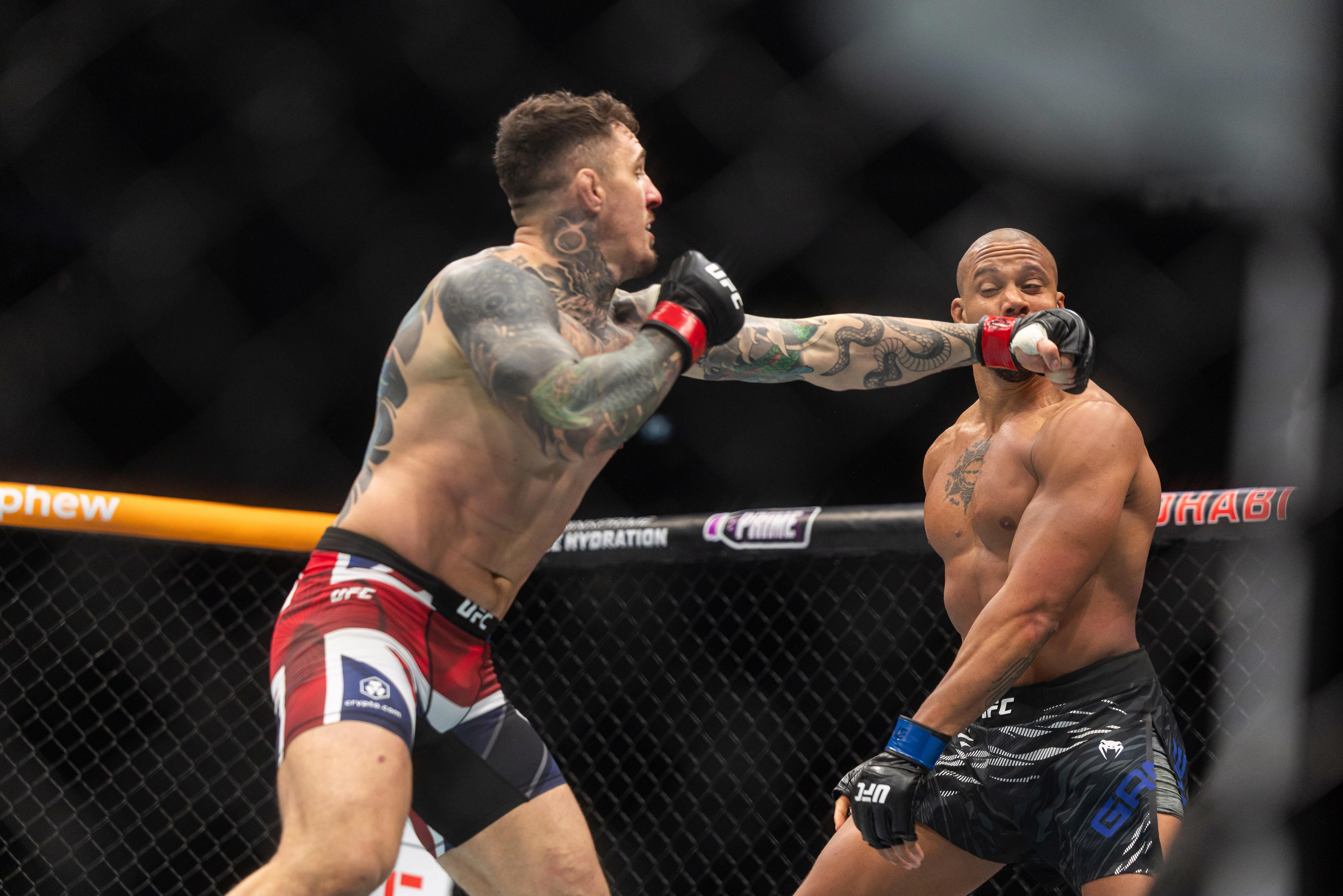 Tom Aspinall plans on 'beating the living daylights out of Ciryl Gane'