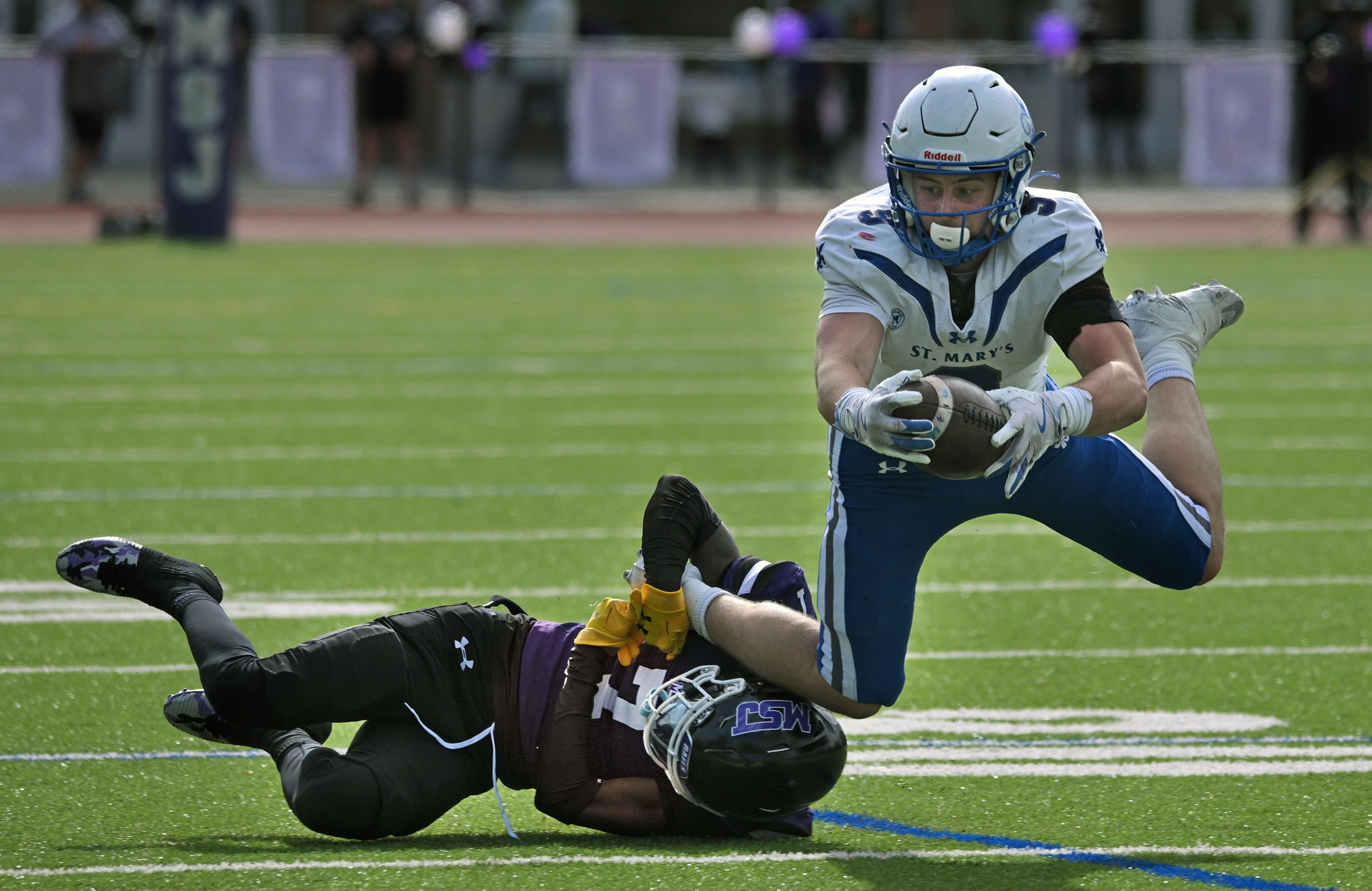 Surging No. 5 St. Mary’s football handles No. 8 Mount Saint Joseph, 20-7