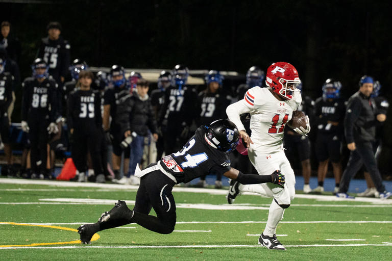 Live brackets for 2025 New Jersey high school football playoffs