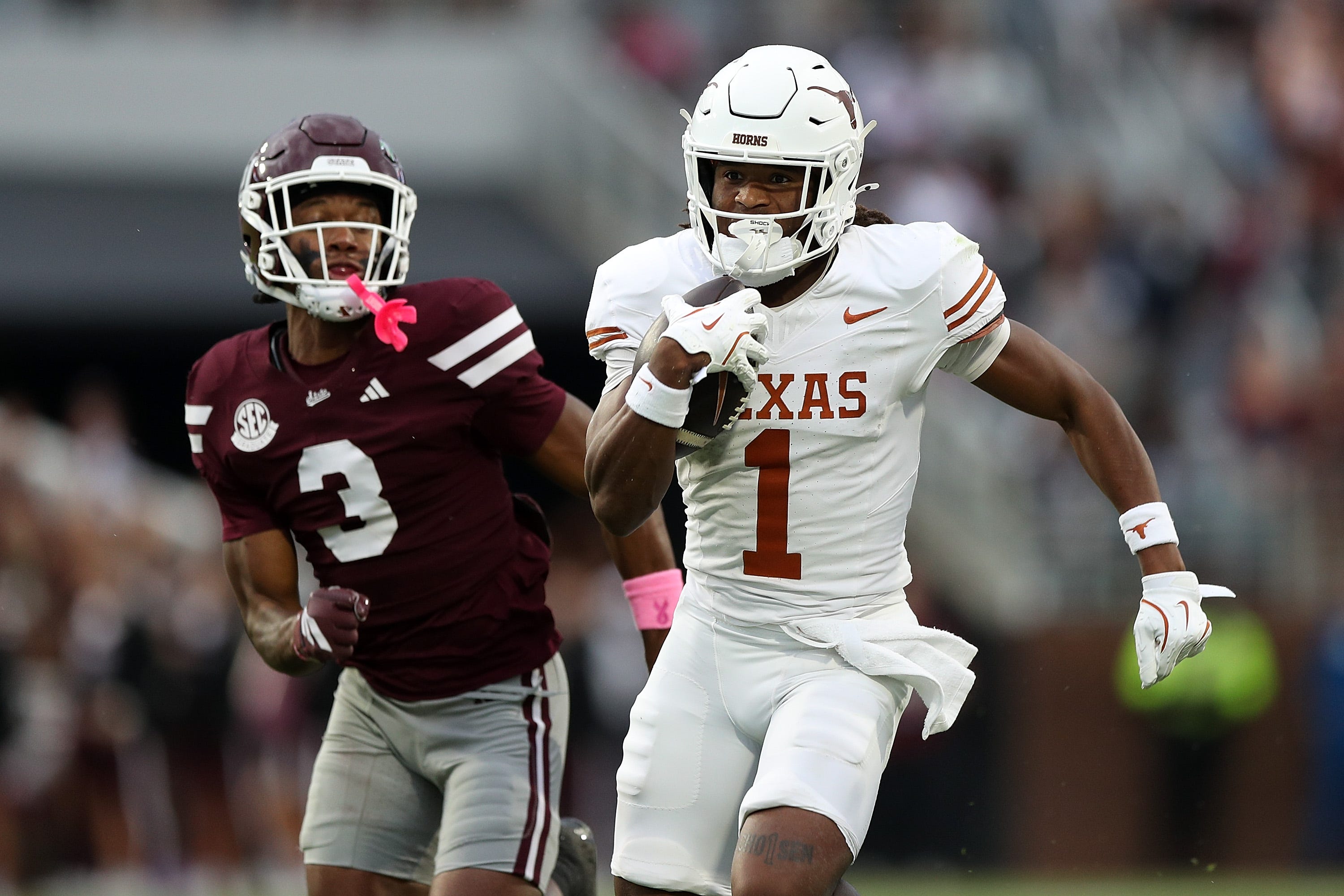 Texas Football WR Ryan Wingo comes up big in win over Mississippi State