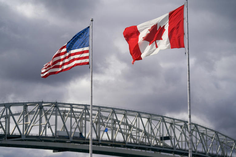 US., Canada exchange proposals to move trade talks back to higher gear