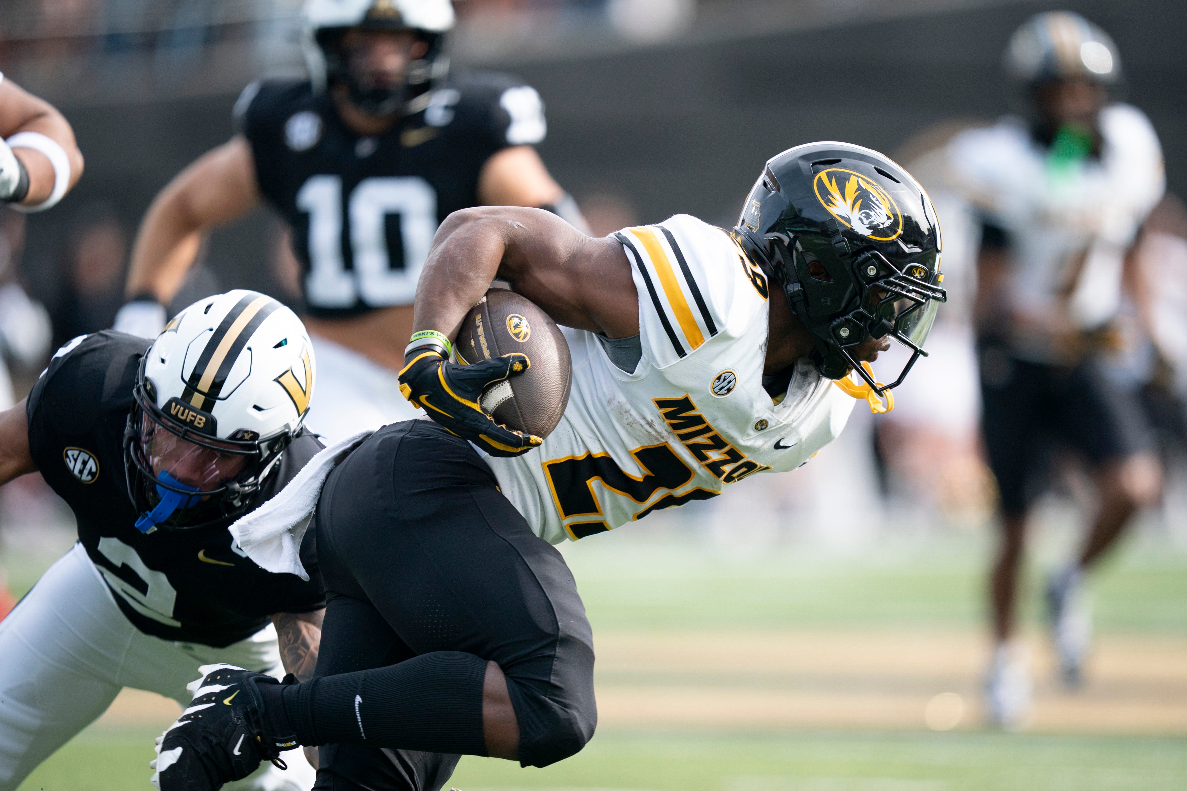 3 storylines, keys to watch as Missouri football takes on Mississippi ...