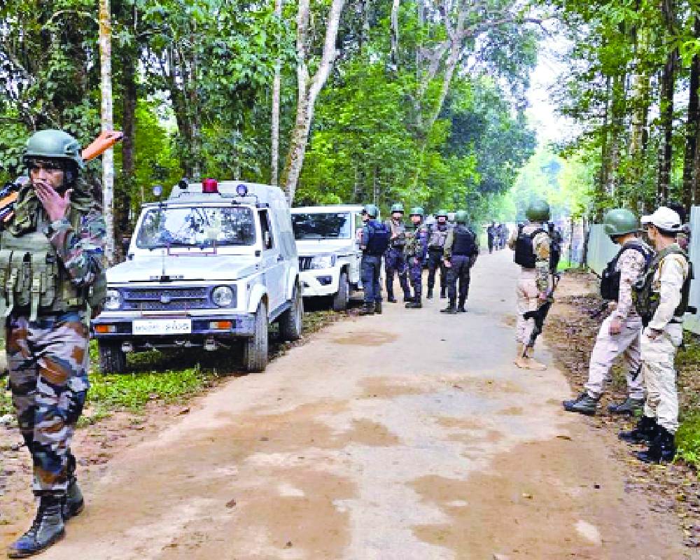 Four militants involved in extortion activities held Manipur