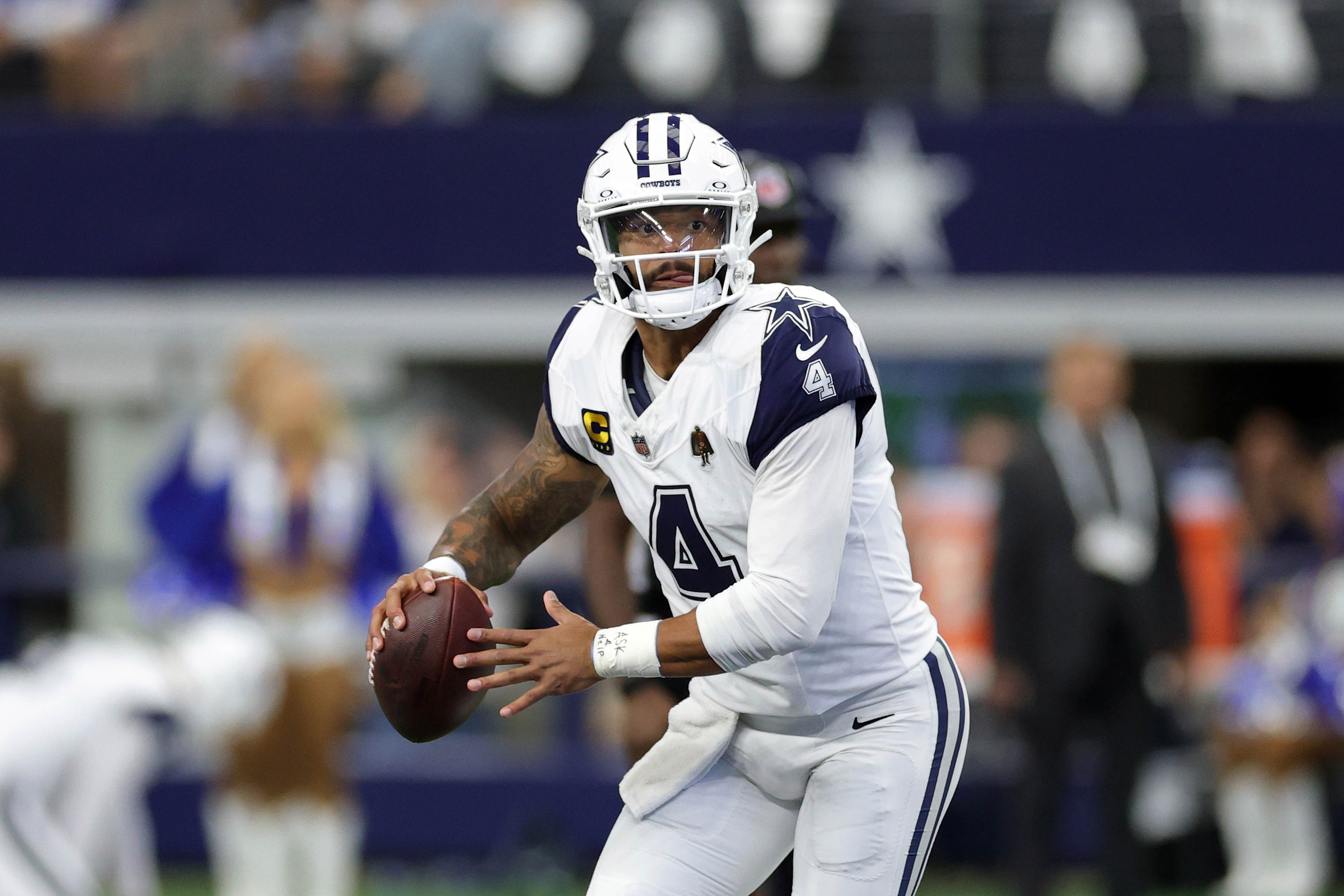 DraftKings Promo Code: Claim $300 Bonus For NFL Week 8 Sunday Games