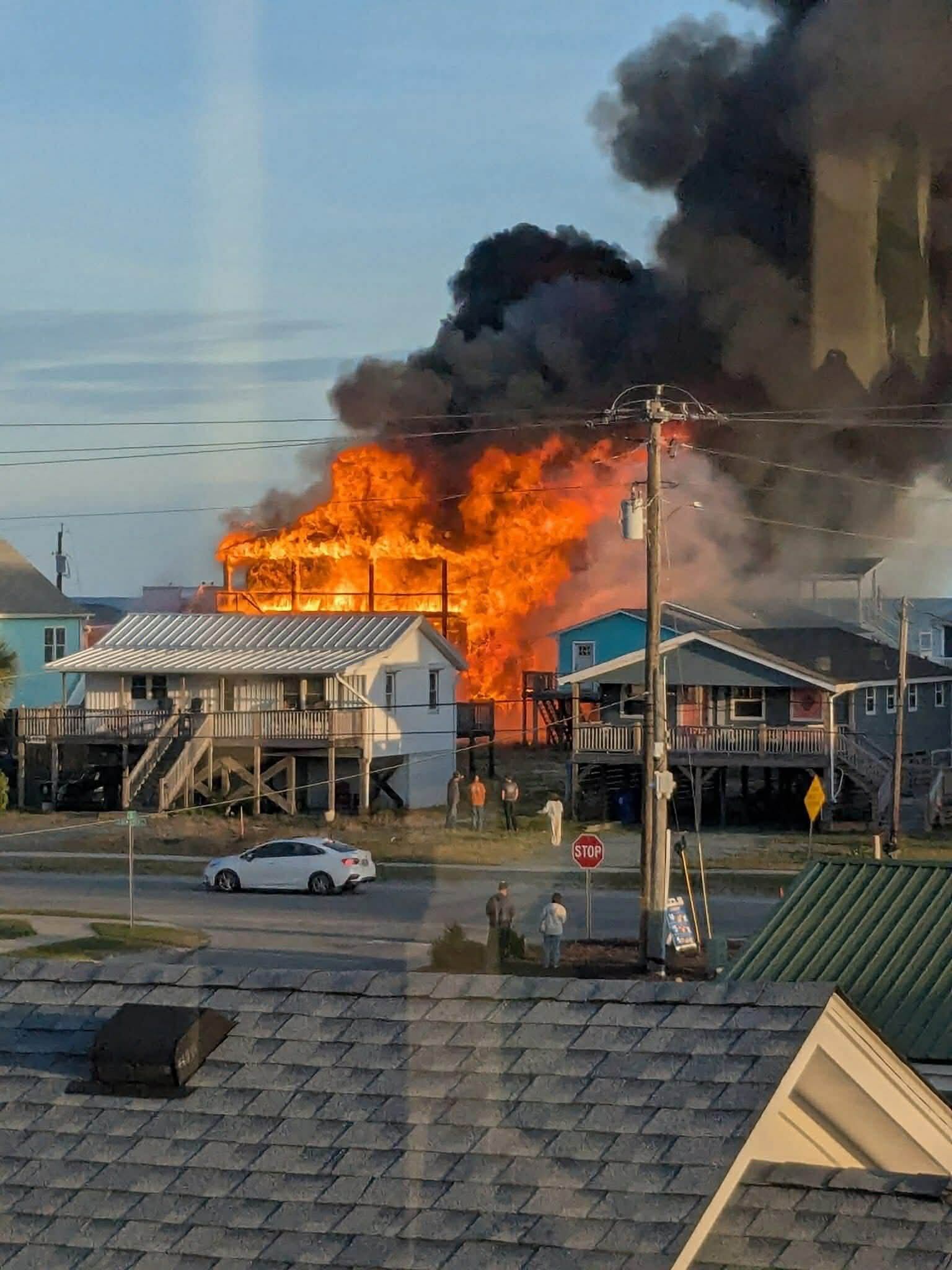 VIDEO: Firefighters injured battling Surf City fire that destroyed one ...