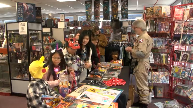 ACME Comics replaces candy with free comics for Halloween