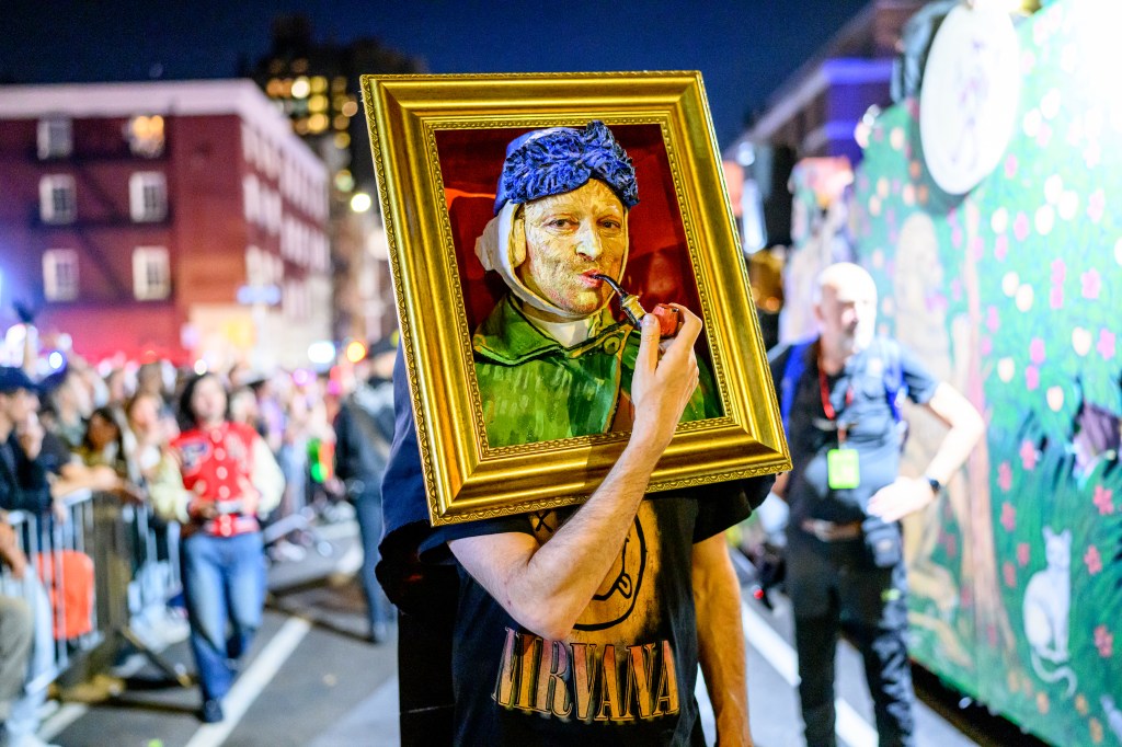 NYC artist dresses as Van Gogh self-portrait every year for Village ...