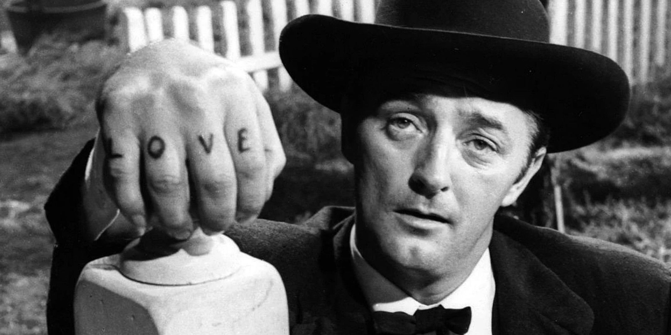 Robert Mitchum’s 10 Most Iconic Movie Characters, Ranked