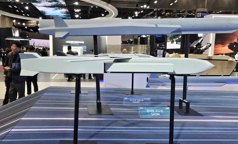 K-방산, 이렇게까지 왔다…아덱스에서 공개된 ‘게임체인저 무기’ 총정리 [박수찬의 軍]
