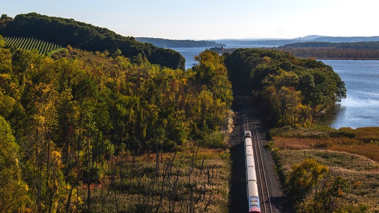 One Of America's Most Scenic Train Rides Passes Through A New York ...