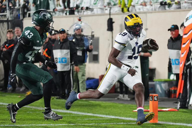 Justice Haynes runs for 152 yards and 2 TDs as No. 25 Michigan beats ...