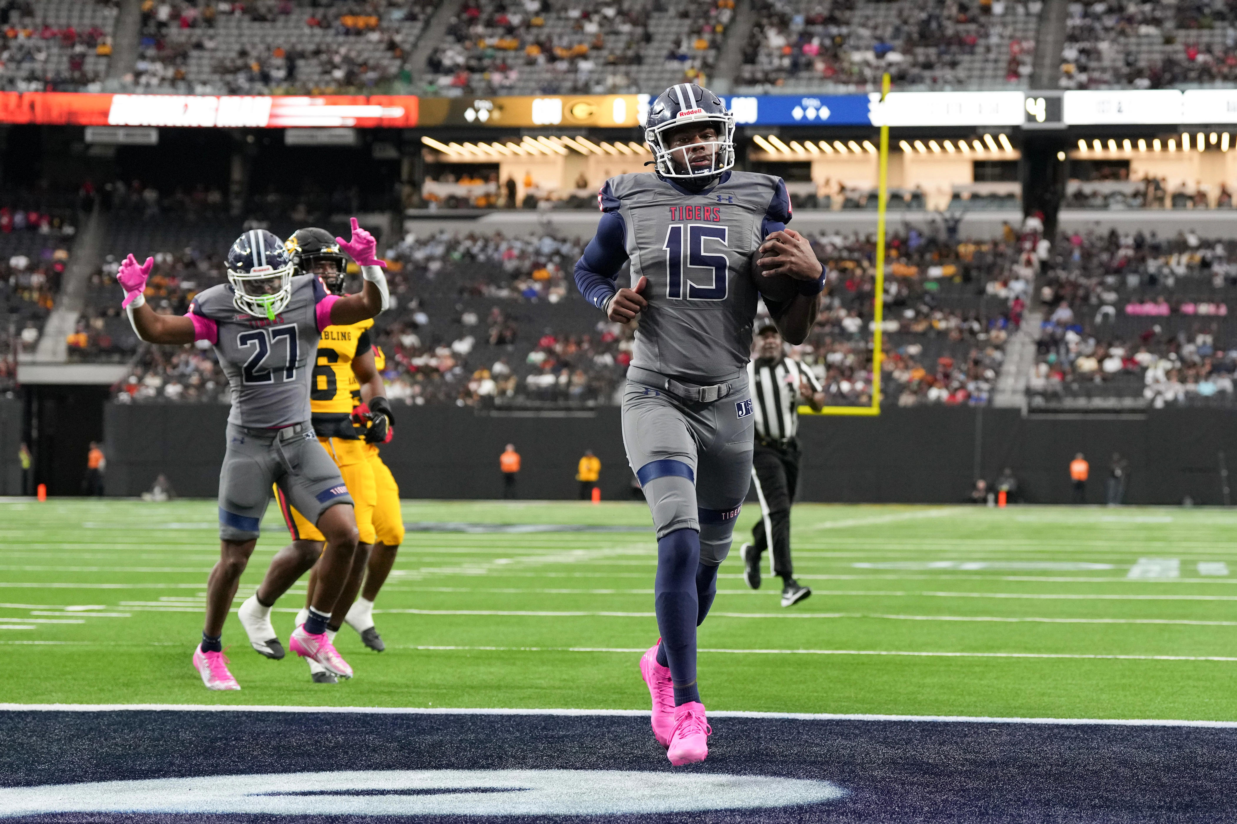 Jackson State football loses QB JaCobian Morgan, falls to Grambling ...