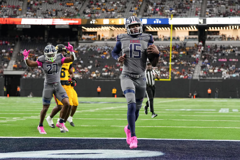 Jackson State football loses QB JaCobian Morgan, falls to Grambling ...