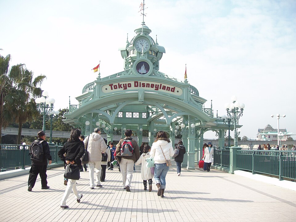 13 Japanese Theme Parks and Play Spots Children Will Love