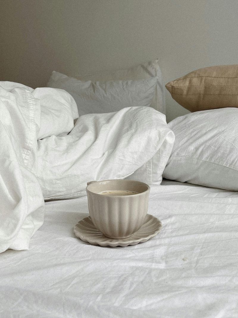 16 Things Men Only Realize After Living With a Woman