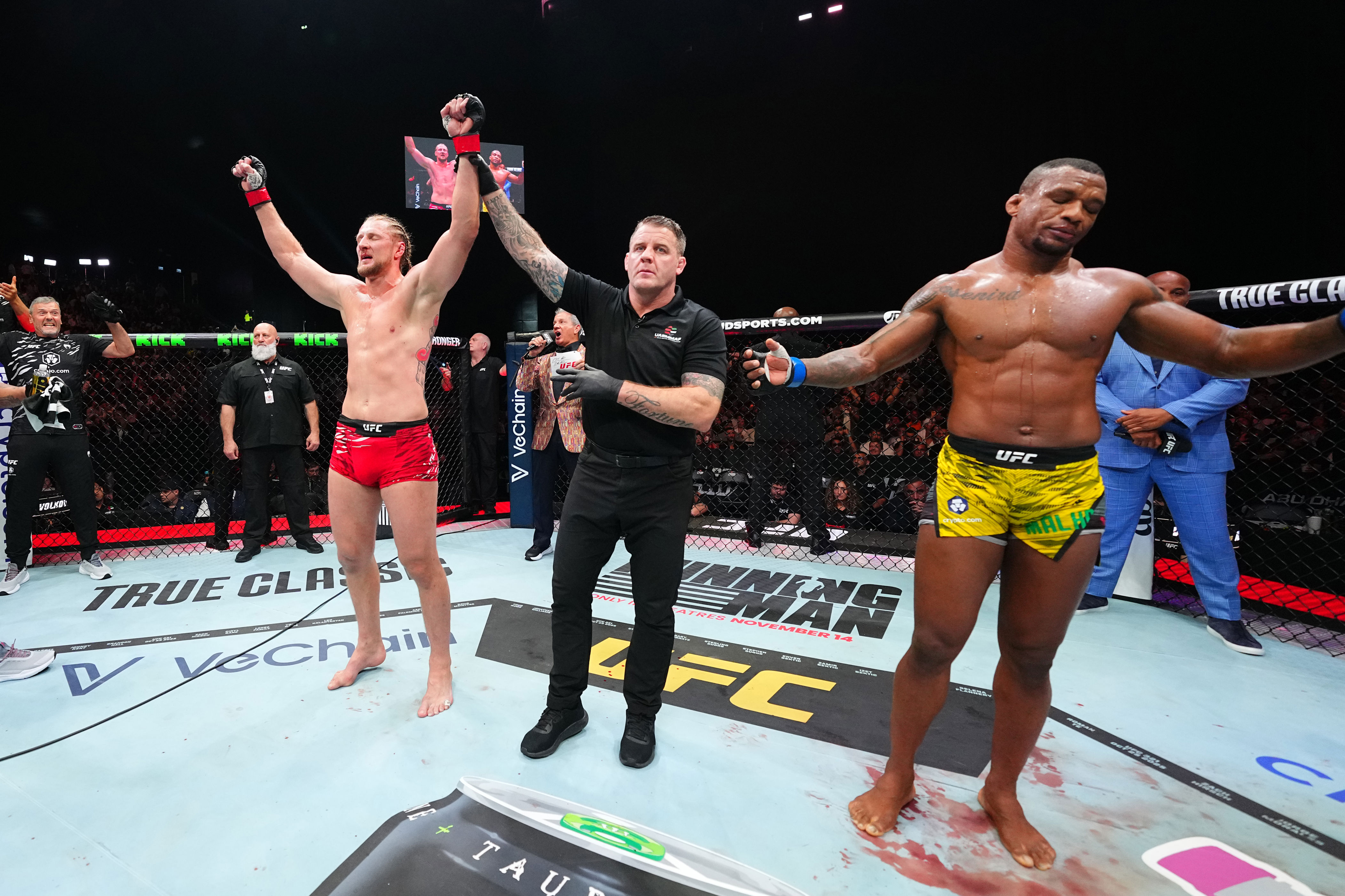 Pic: Alexander Volkov vs. Jailton Almeida scorecard released, fans ...