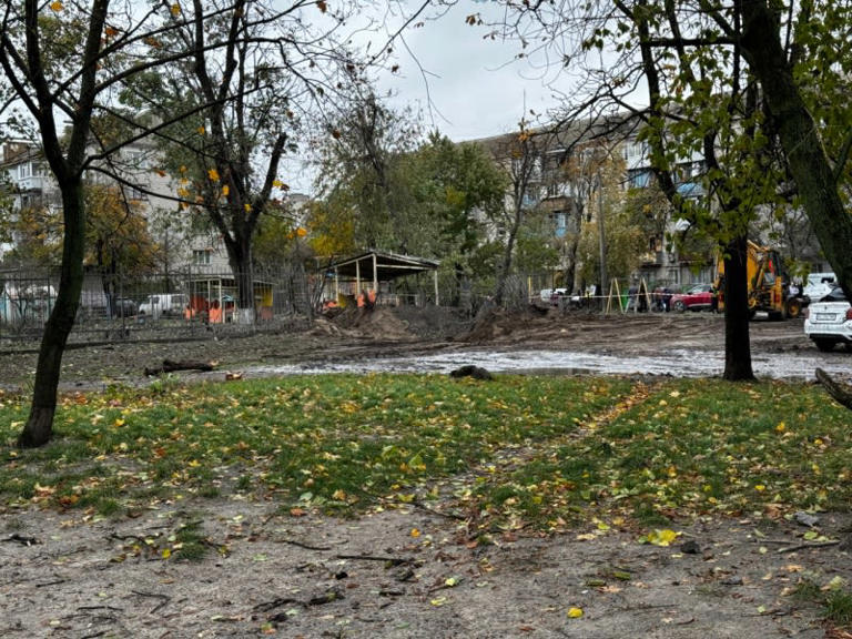 After Russia's missile strike on Kyiv: Scenes from Dniprovskyi district