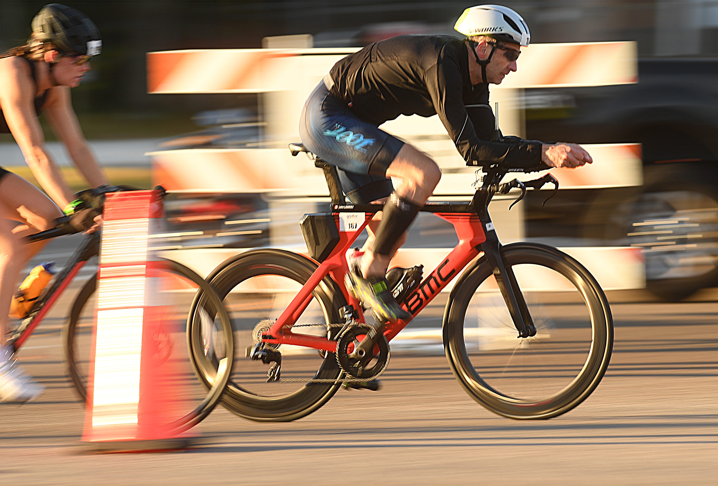 Georgia's AJ Tucker wins 2025 IRONMAN 70.3 NC in Wilmington