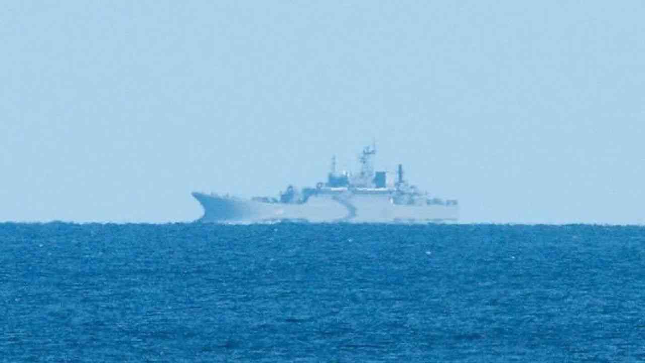 Russian warship blocks sea route near Germany and raises alarm in the ...