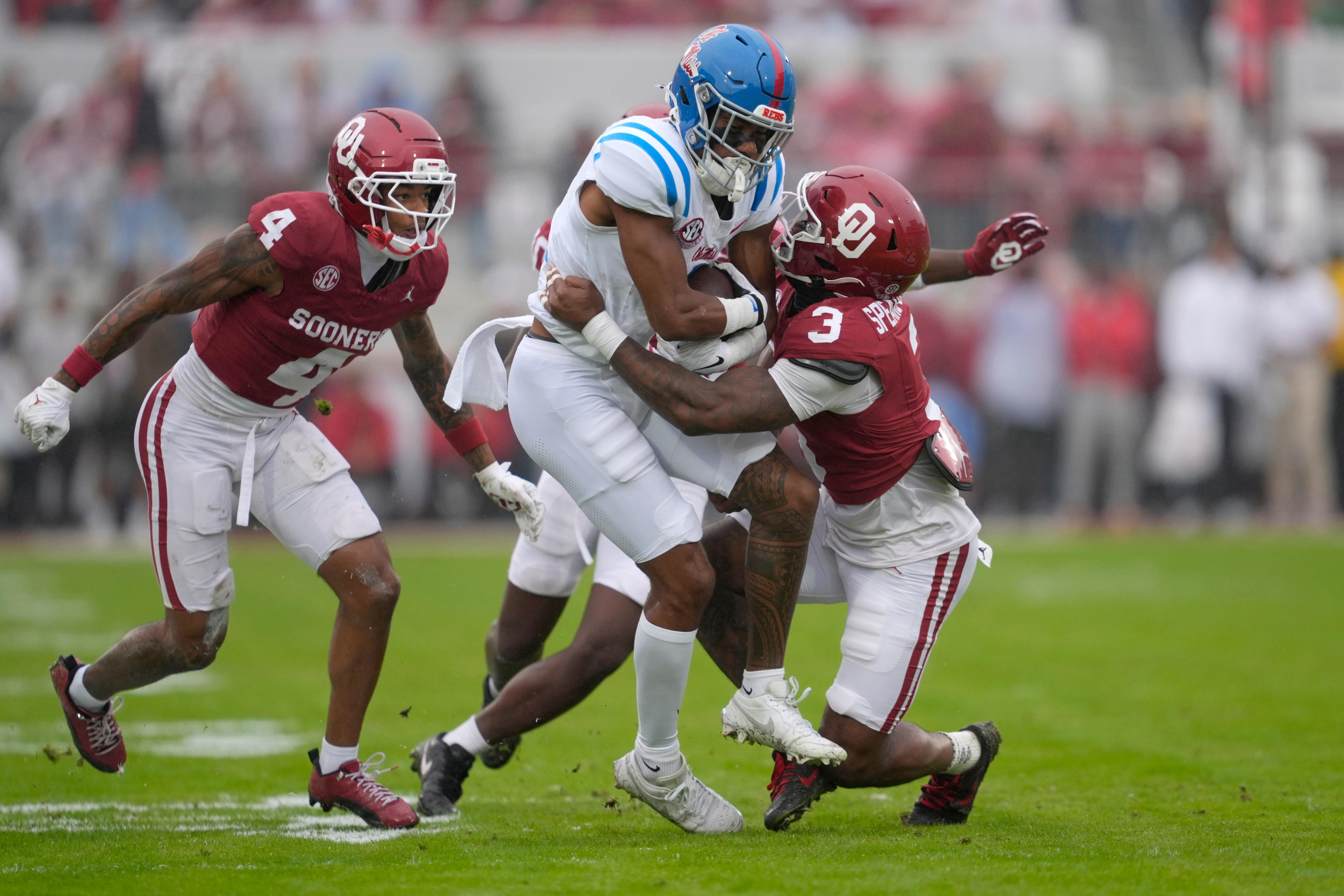OU football vs Ole Miss live updates: Trinidad Chambliss, Rebels lead ...