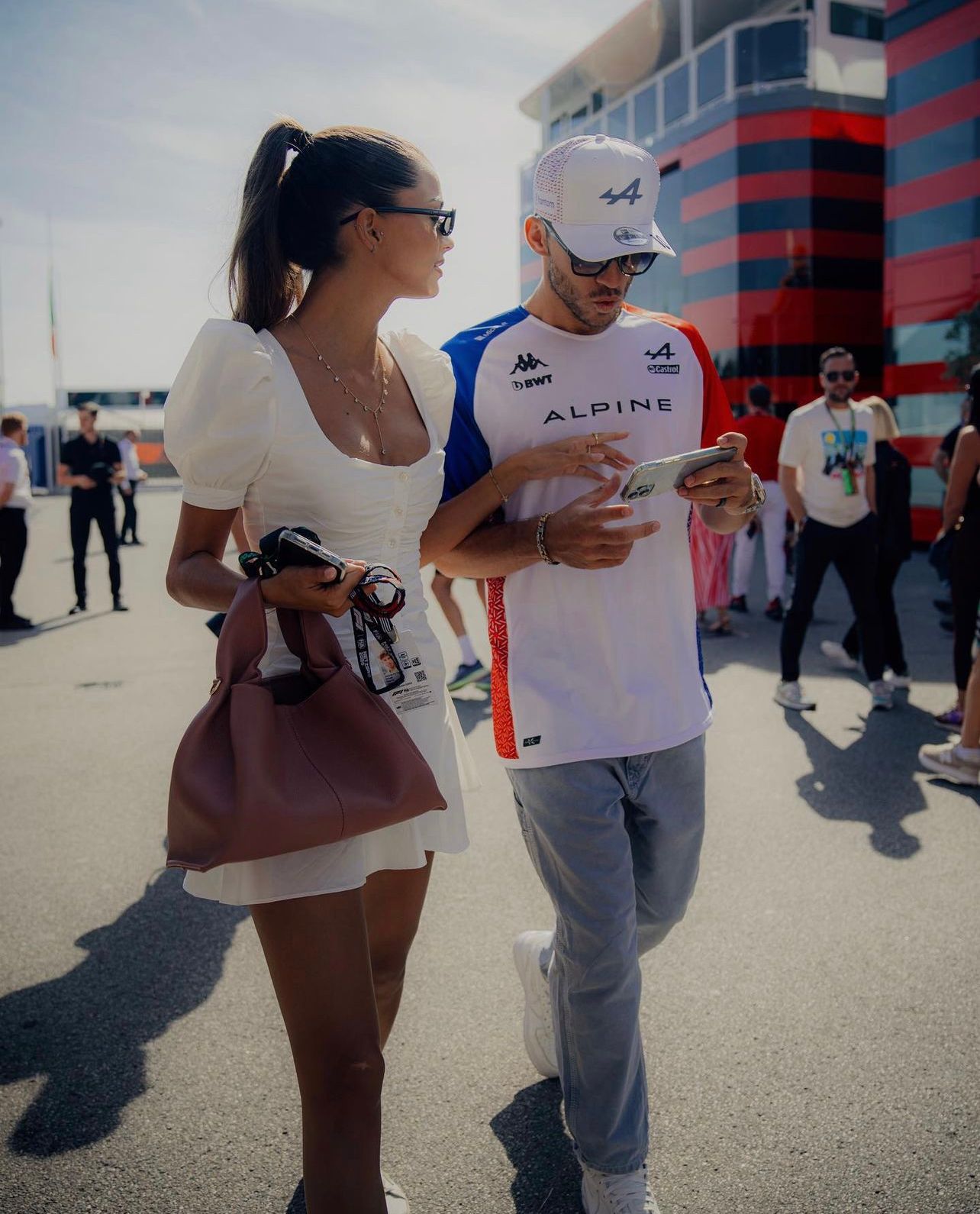 Fórmula 1: los mejores outfits para ser la más elegante en los pits