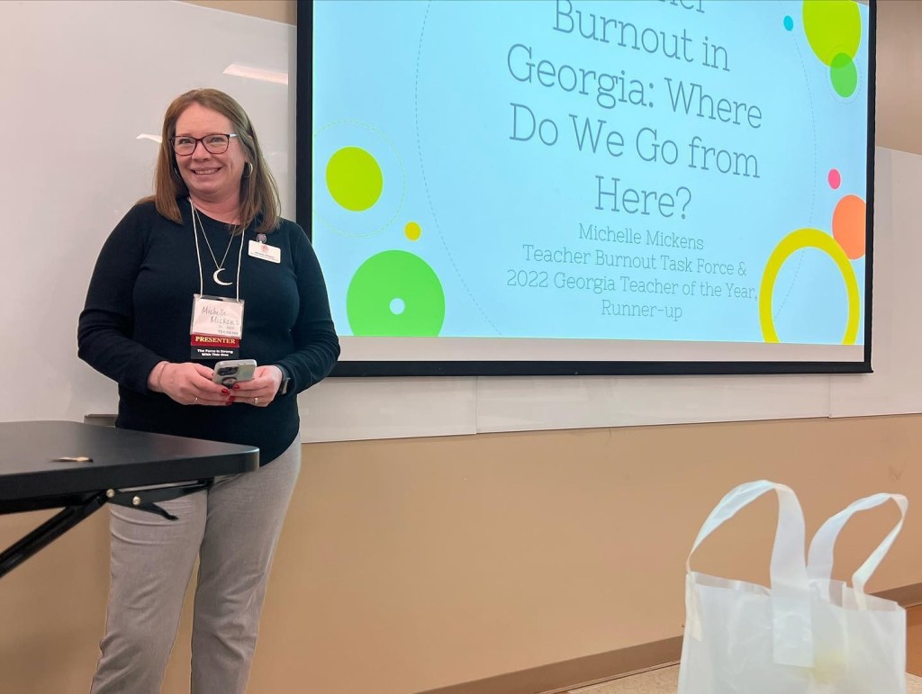 Georgia teacher sues school district after being removed from classroom ...