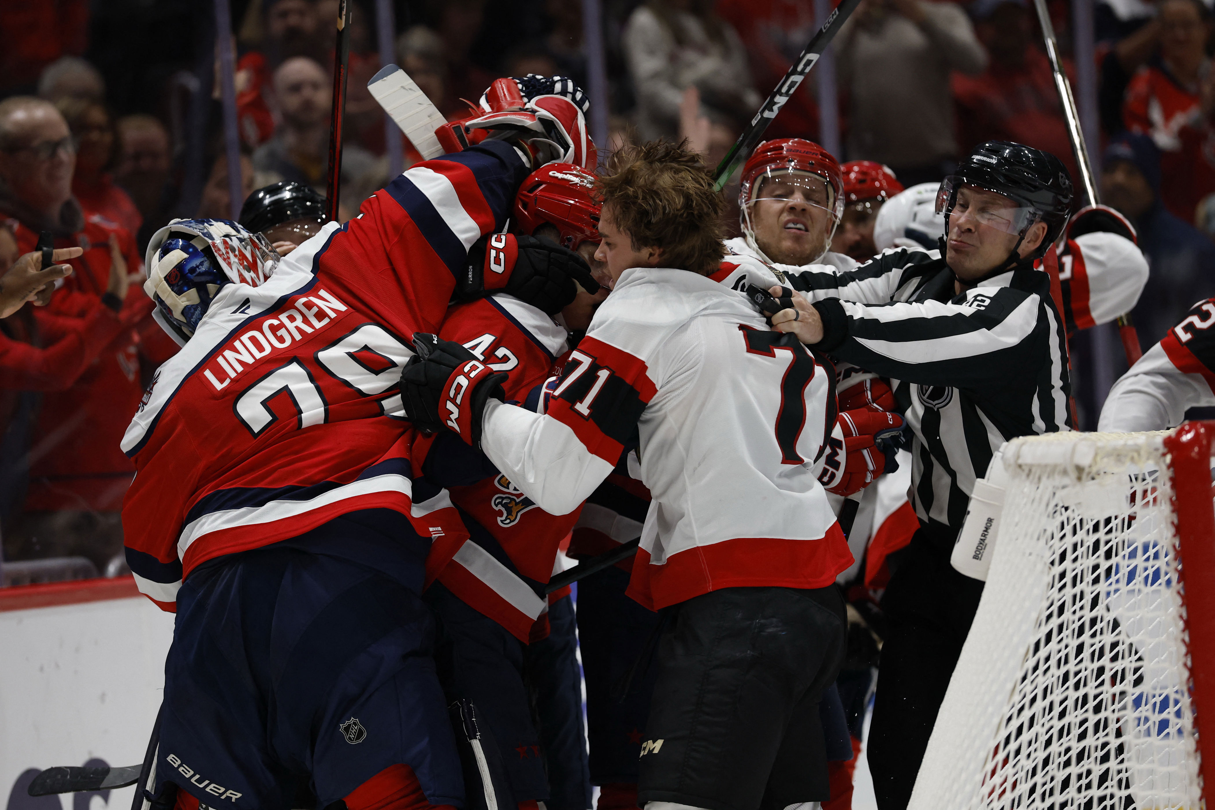 Beyond Charlie Lindgren, Capitals show little fight in Alex Ovechkin’s ...