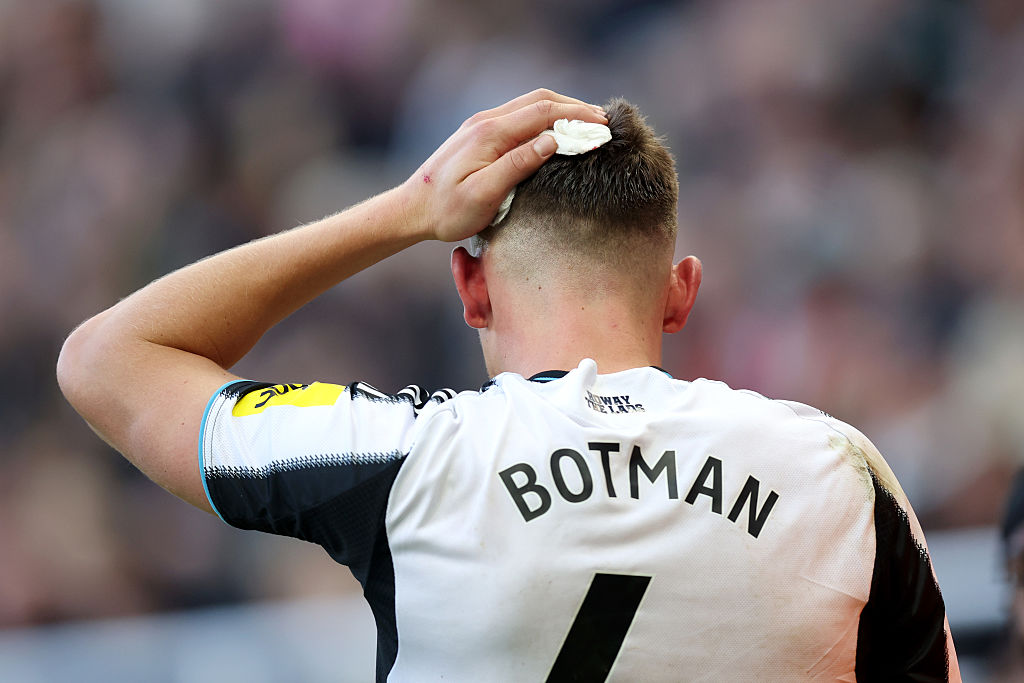 Sven Botman injury truth after Newcastle United defender forced off ...