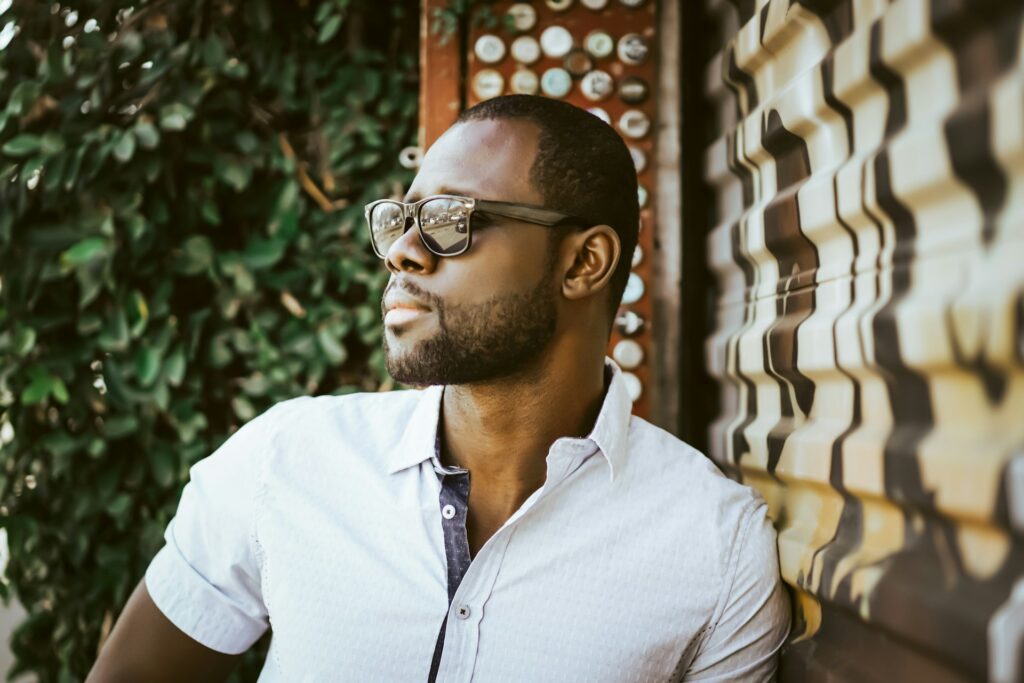 13 Traits Of A Cool Person That Can’t Be Faked