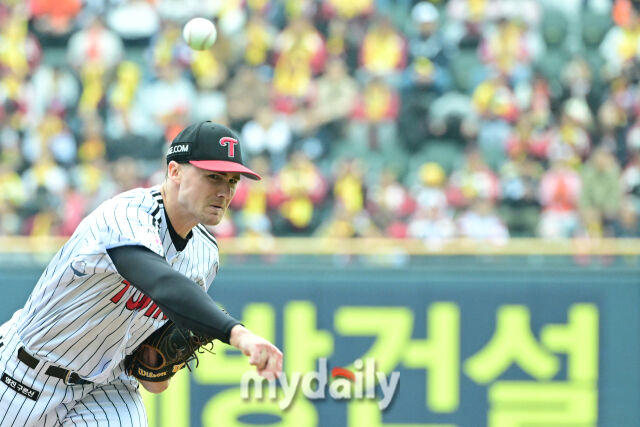 KS 1차전 6이닝 2실점 호투→"만족스러웠던 경기 없었어"…이래서 KS 1선발이구나, LG 복덩이의 美친 승부욕 [MD잠실 KS1]