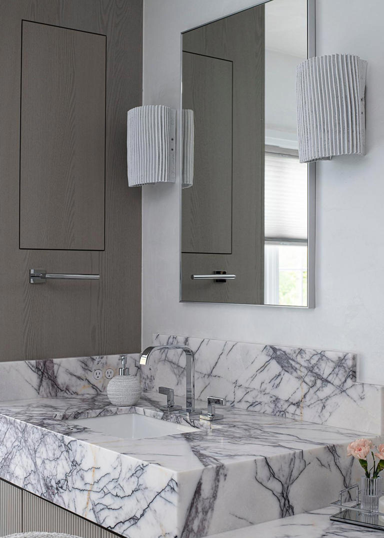 4 Countertop Materials to Avoid in a Bathroom and What to Use Instead ...