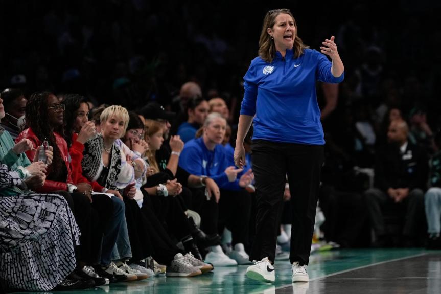 20 Most Iconic WNBA Coaches Who Shaped the Game
