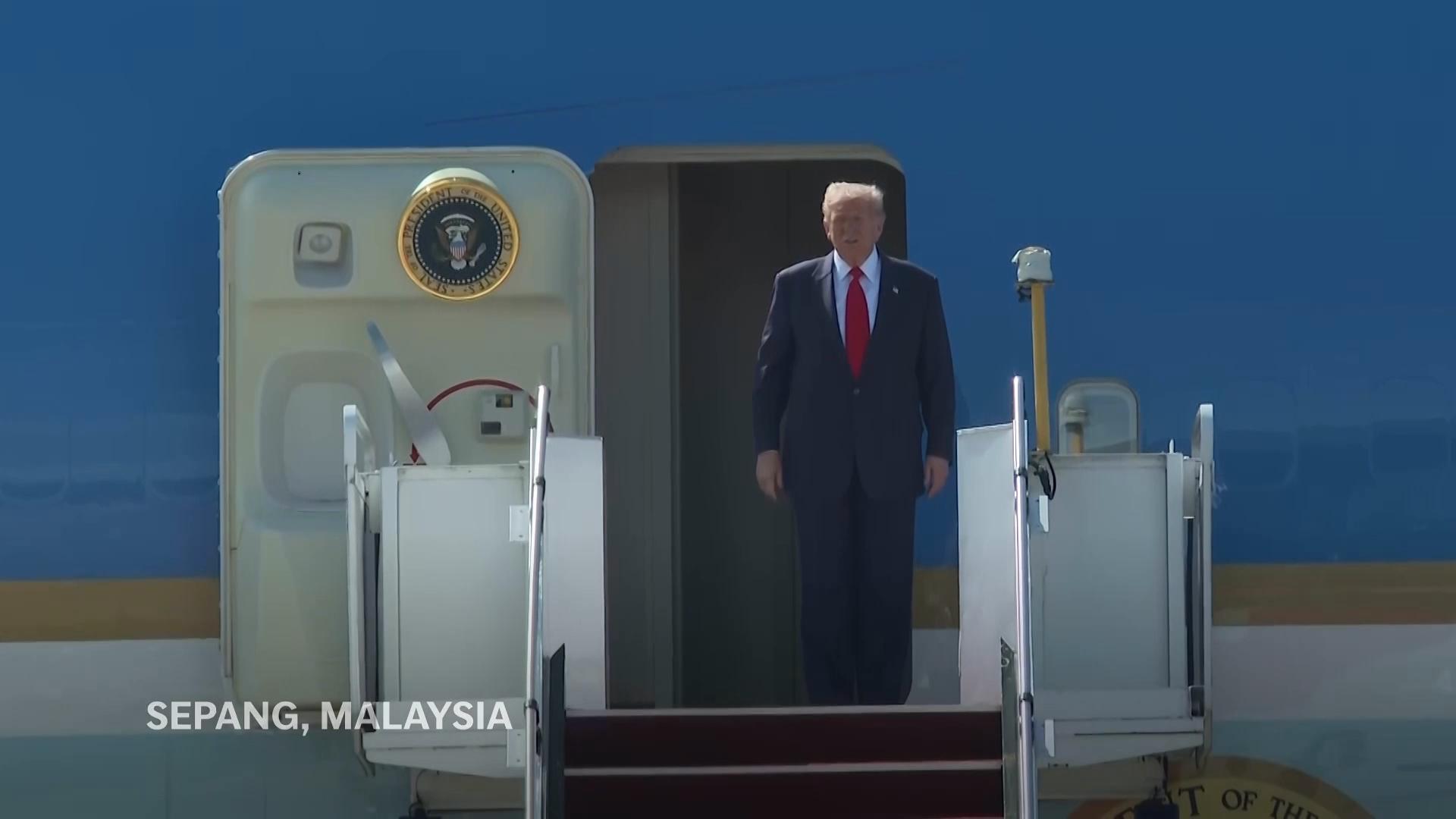 Trump showcases trademark campaign dance moves as performers welcome ...