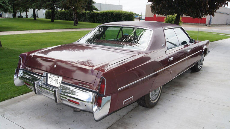 Why did automakers put landau tops on sedans? The reason