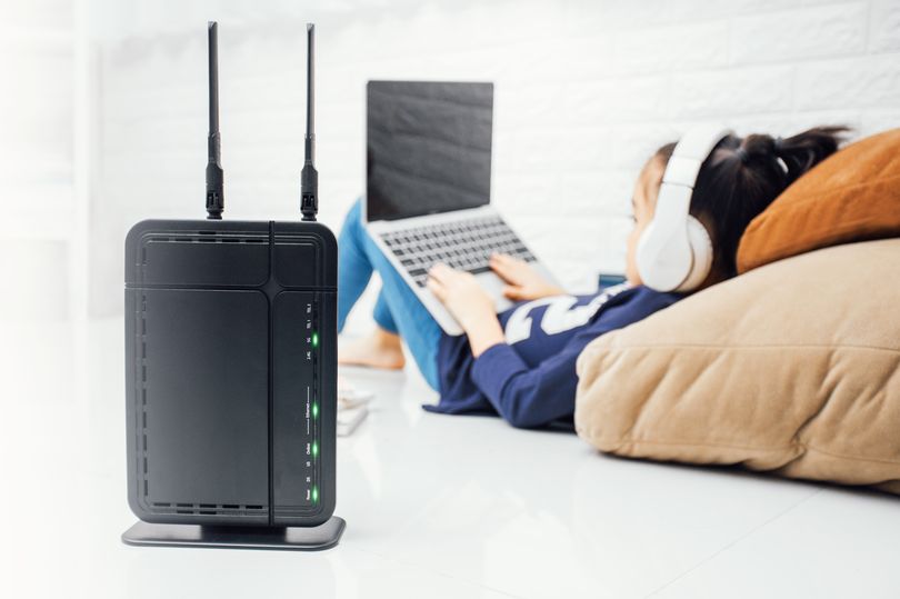 Households urged to follow 5 Wi-Fi router rules as nearly half of Brits ...