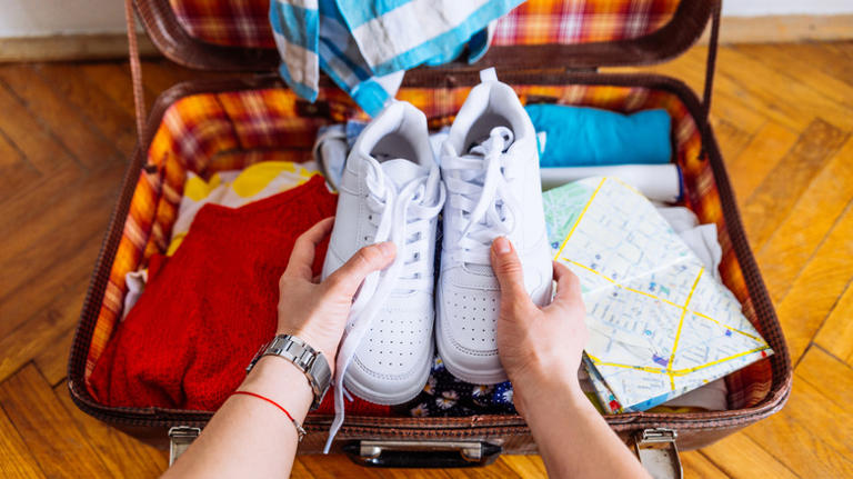 Use This Clever TikTok Packing Hack To Keep Clothes & Shoes Separate In ...
