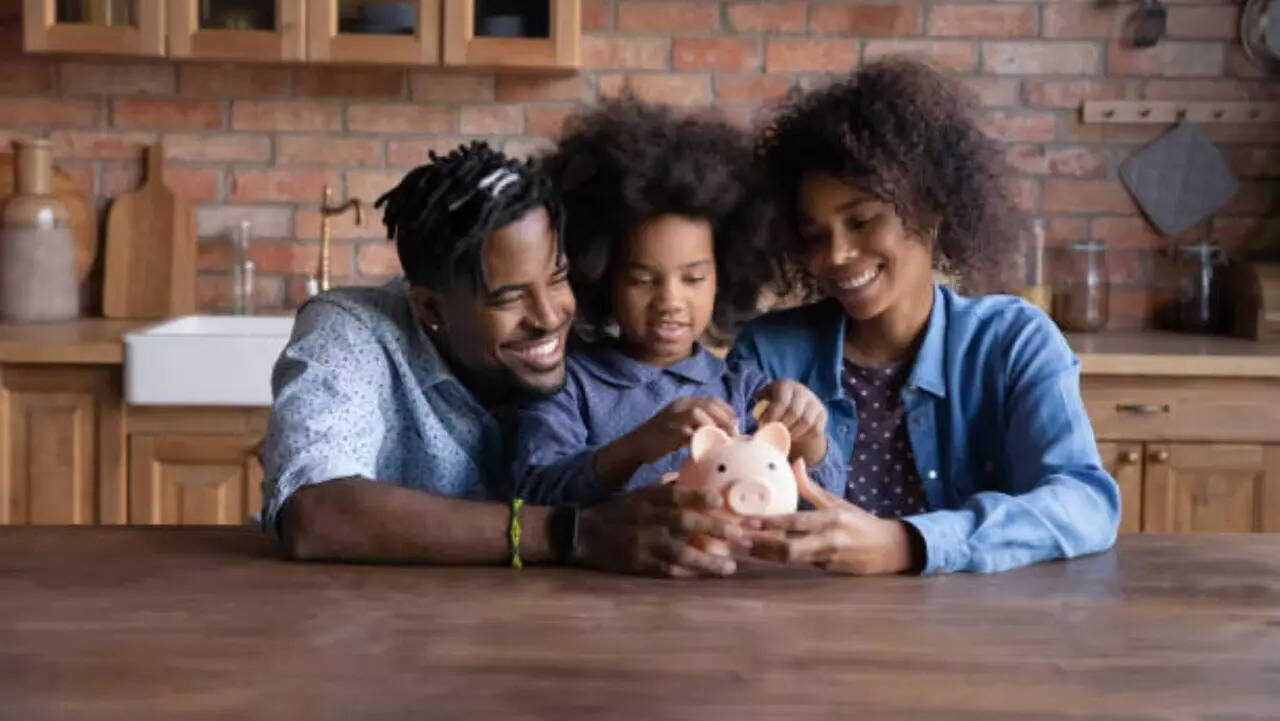How to teach your kids the value of money, even before their teens