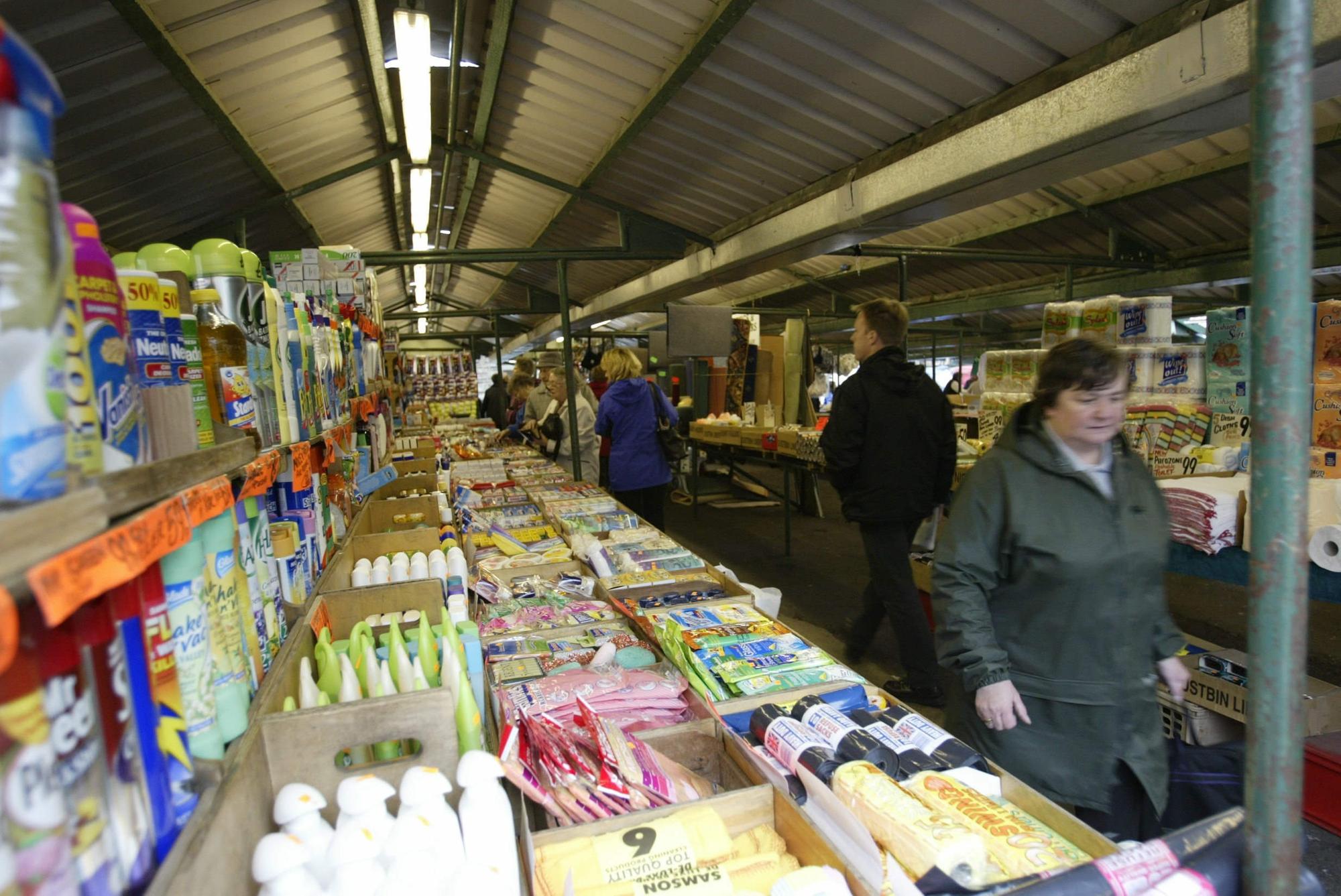 NOSTALGIA: 29 more photos showing market life in Halifax, Brighouse ...