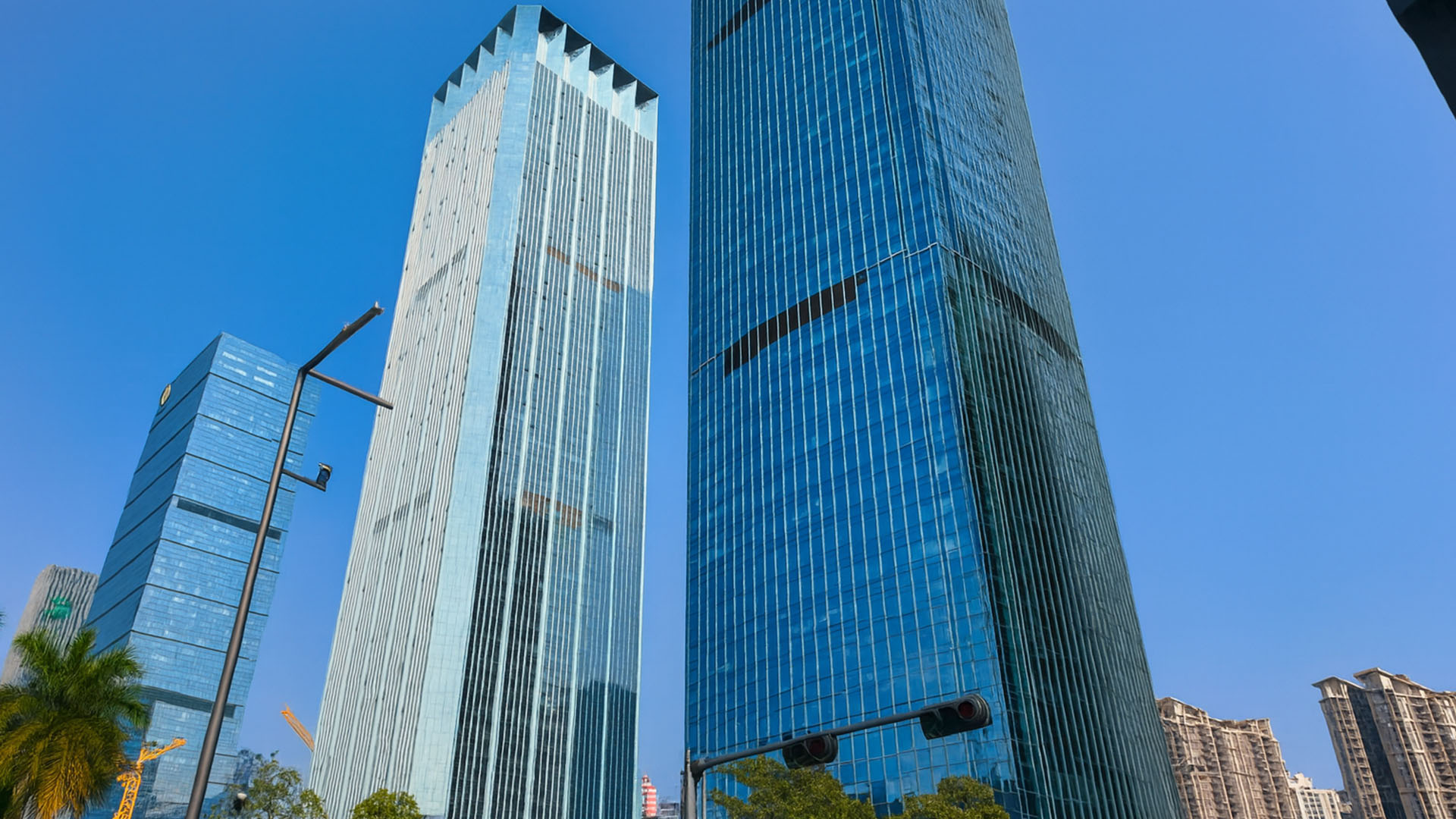 Walking in Futian District – Shenzhen China 4K