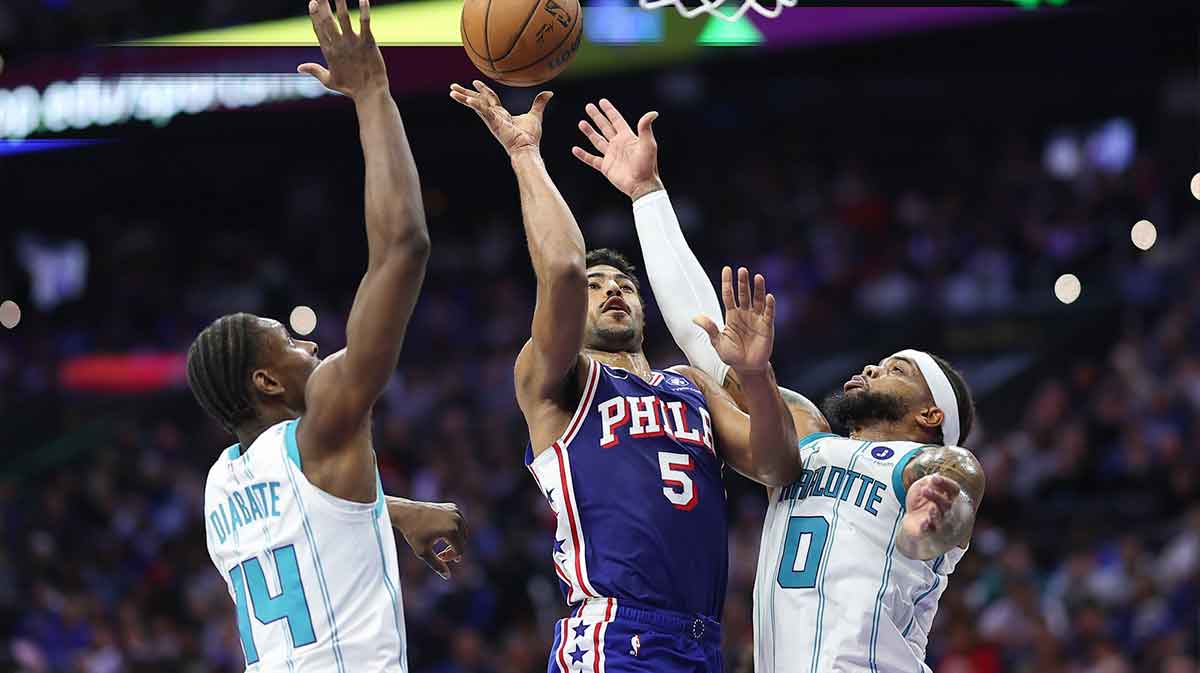 76ers’ Quentin Grimes brings house down, breaks Hornets’ heat with dagger 3
