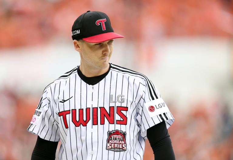 불타던 한화 타선 잘 막았다…LG 톨허스트, 6이닝 2실점 호투 [KS1]