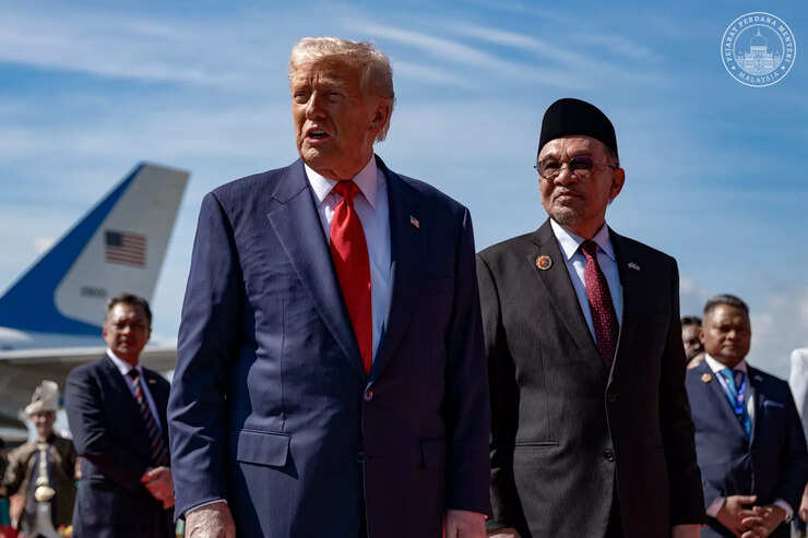 Viral video of Donald Trump dancing in Malaysia sparks health concerns ...