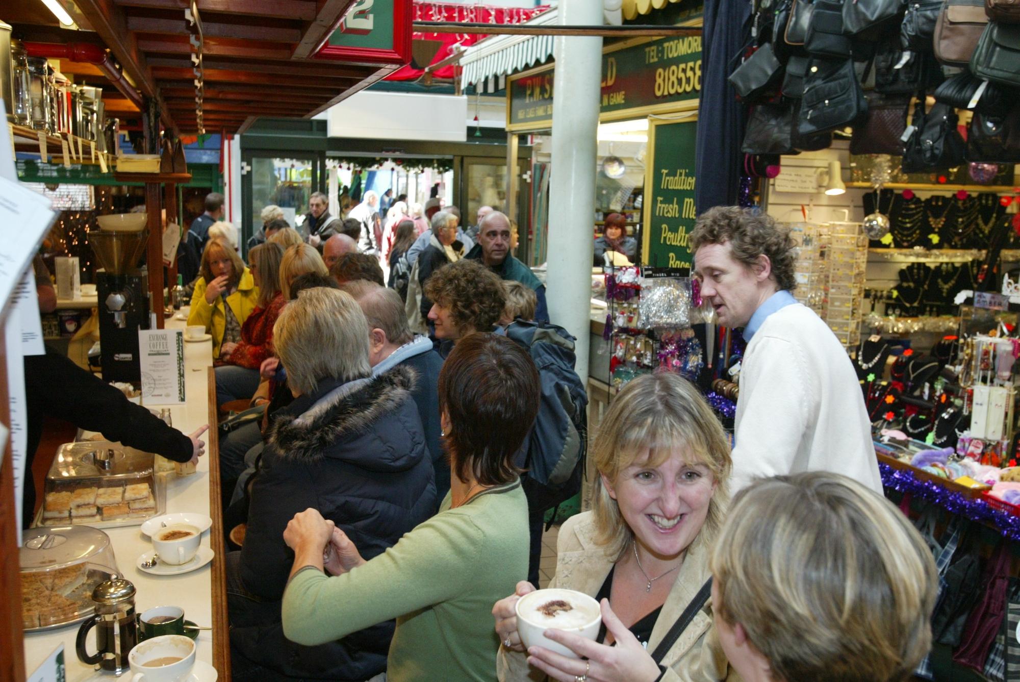 NOSTALGIA: 29 more photos showing market life in Halifax, Brighouse ...