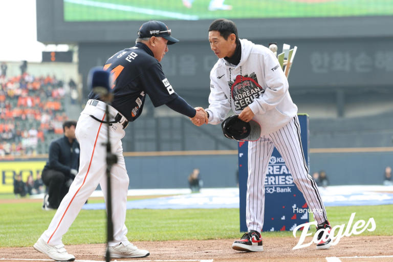 와이스 PO 투입 대가→어쩌면 예고된 1차전 패전...김경문 감독 잠실 KS 10연패 [KS1 냉탕]