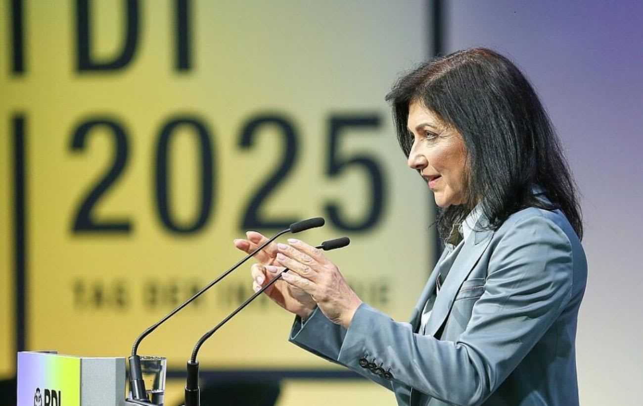 'Depressing experience': German economy minister spends an hour in ...