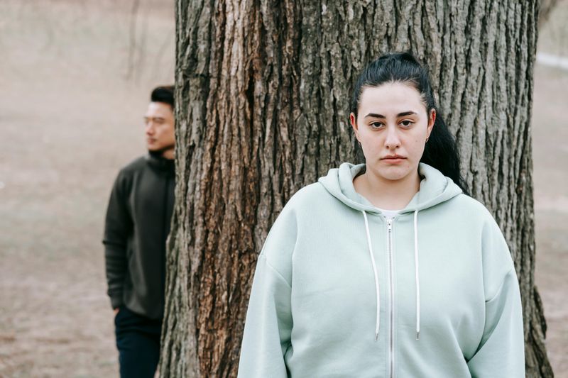 9 Clear Signs That Show Someone Is Emotionally Unstable