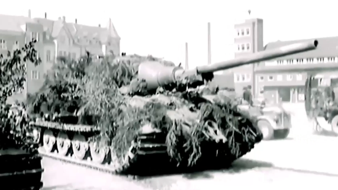 The Nazi Super-Tanks That Were Too Big to Win: Why Hitler's Monster ...