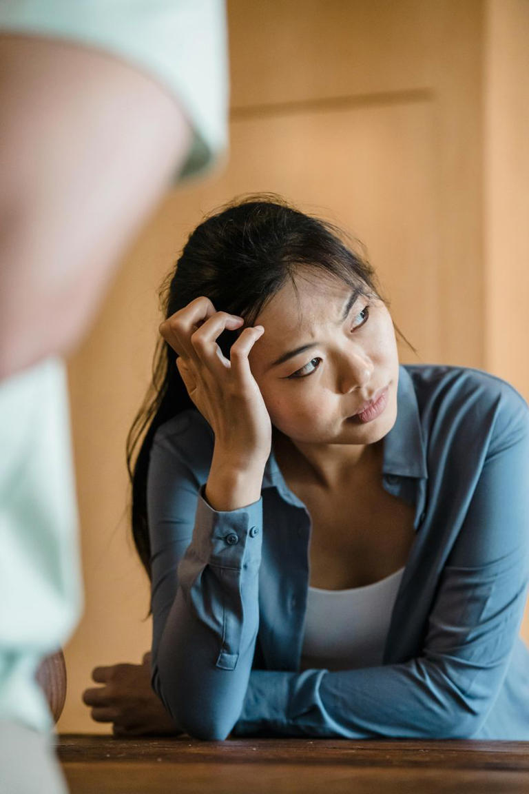 9 Clear Signs That Show Someone Is Emotionally Unstable