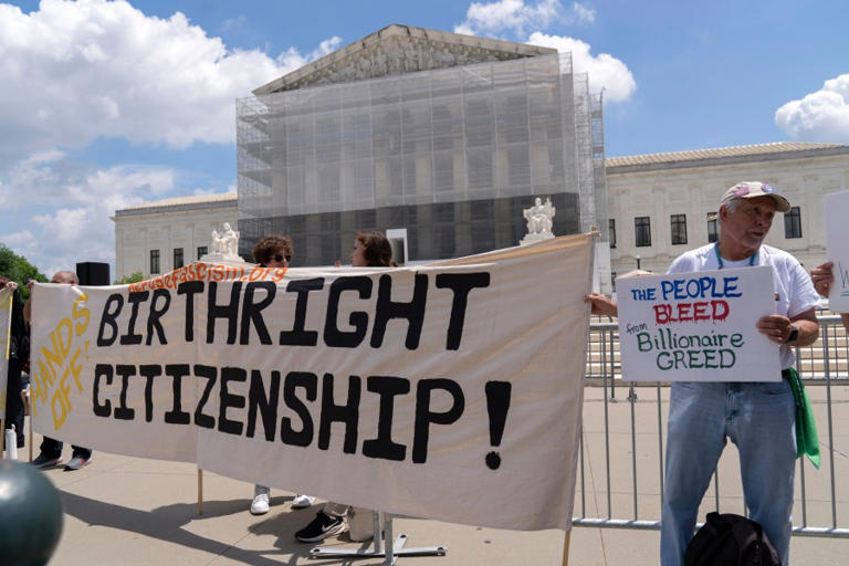 Tennessee joins 24 states in Supreme Court brief on birthright citizenship