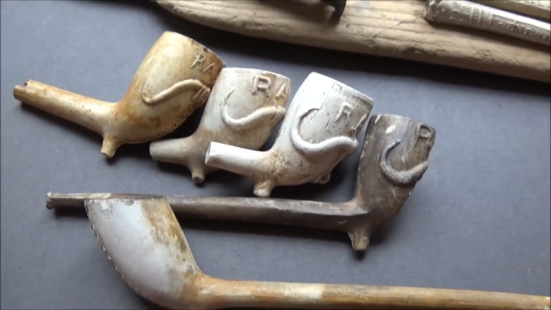 Clay Pipes Galore During An Incredible Day Of Mudlarking!